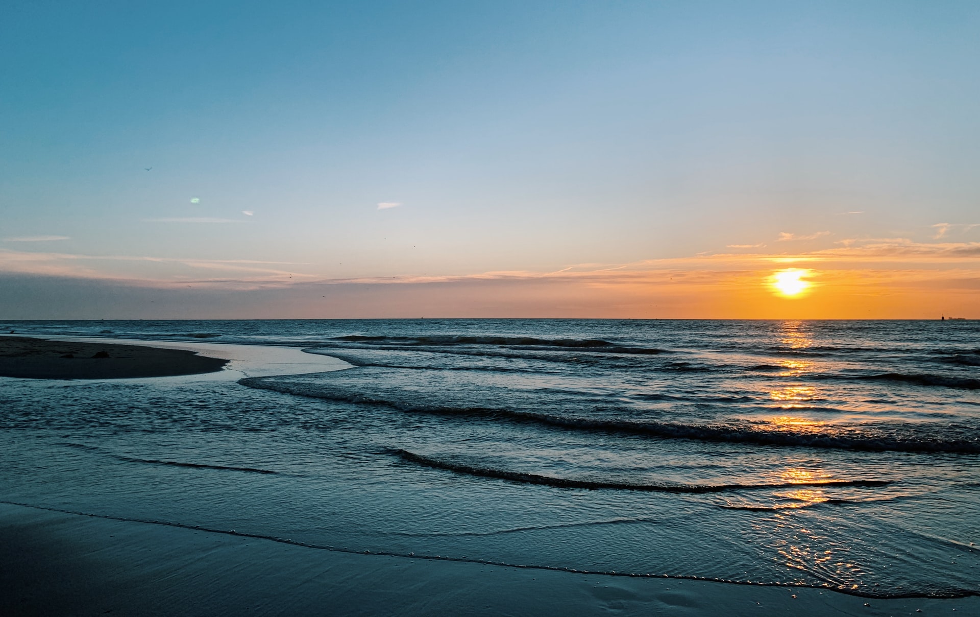 CIP floats giant green hydrogen island by 2030 | Clean Energy Pipeline